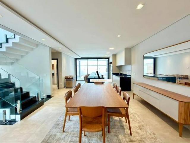 Casa com 4 dormitórios à venda, 330 m² por R$ 3.950.000,00 Residencial Real Park Arujá/SP