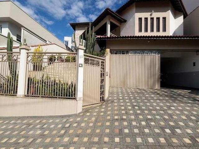 Casa com 4 dormitórios à venda, 330 m² por R$ 1.900.000,00 Jardim Del Rey Poços de Caldas/MG