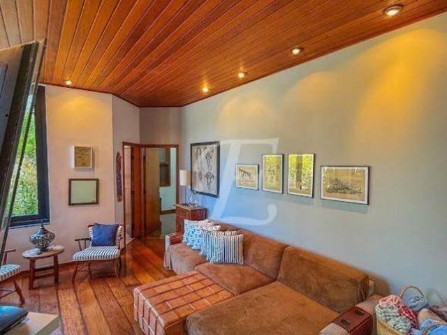 Casa com 4 dormitórios à venda, 349 m² por R$ 3.500.000,00 Residencial Cinco Alphaville Santan