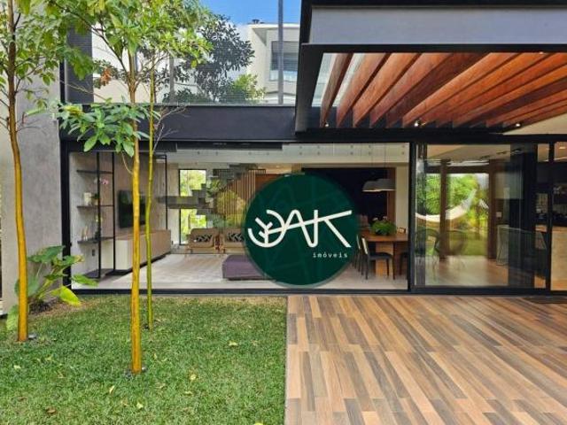Casa com 4 dormitórios à venda, 340 m² por R$ 3.890.000,00 Condomínio Residencial Alphaville II