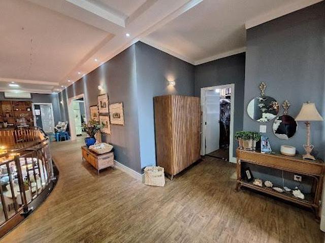 Casa com 4 dormitórios à venda, 340 m² por R$ 1.800.000,00 Jardim Universitário Barretos/SP