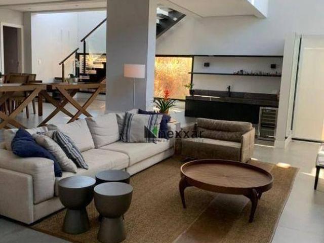 Casa com 4 dormitórios à venda, 358 m² por R$ 3.450.000,00 Condomínio Porto Seguro Village Valin