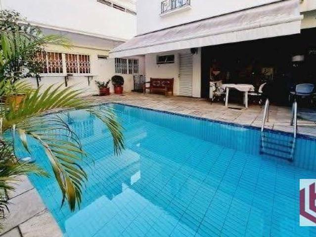 Casa com 4 dormitórios à venda, 350 m² por R$ 3.180.000,00 Boqueirão Santos/SP