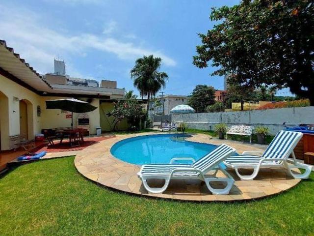 Casa com 4 dormitórios à venda, 350 m² por R$ 2.000.000,00 Enseada Guarujá/SP