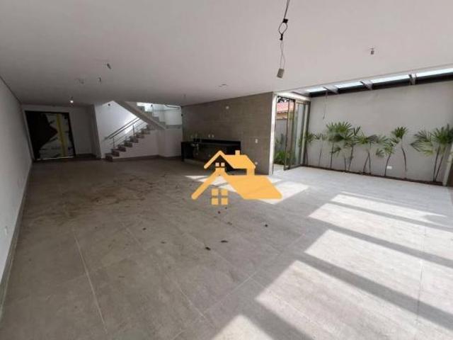 Casa com 4 dormitórios à venda, 350 m² por R$ 6.500.000,00 Praia de Camburi São Sebastião/SP