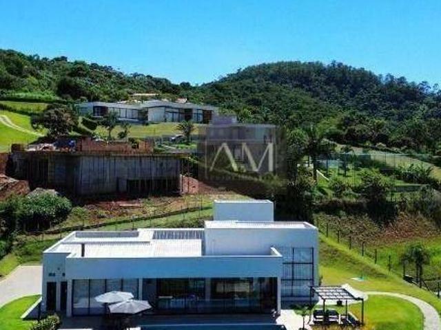 Casa com 4 dormitórios à venda, 352 m² por R$ 3.300.000