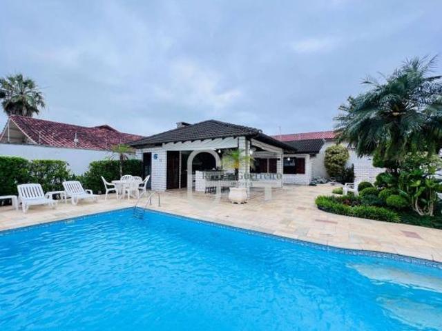 Casa com 4 dormitórios à venda, 365 m² por R$ 1.500.000,00 Parque Turístico Peruíbe/SP