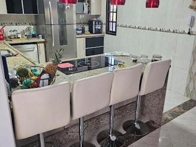 Casa com 4 dormitórios à venda, 367 m² por R$ 890.000,00 Jardim São Jerônimo Itaquaquecetuba/SP