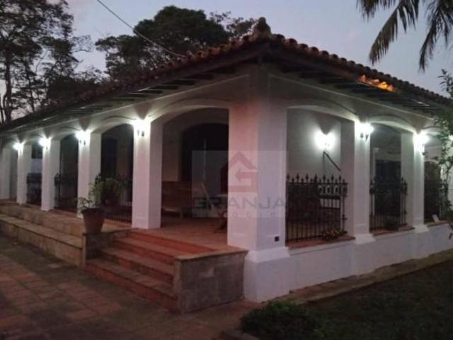 Casa com 4 dormitórios à venda, 369 m² por R$ 1.300.000,00 Granja Viana Cotia/SP