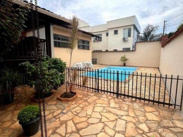 Casa com 4 dormitórios à venda, 360 m² por R$ 1.360.000 Santa Amélia Belo Horizonte/MG