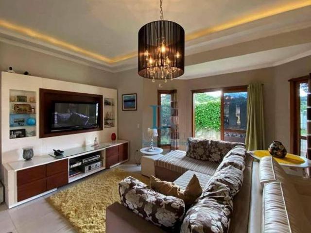 Casa com 4 dormitórios à venda, 362 m² por R$ 1.490.000,00 Chácara Vale do Rio Cotia Carapicuíba