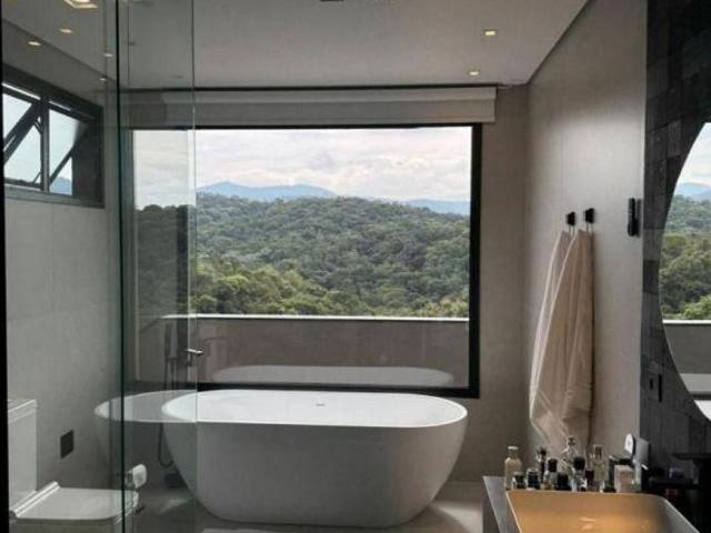 Casa com 4 dormitórios à venda, 375 m² por R$ 4.028.000,00 Condomínio Reserva Ibirapitanga Santa