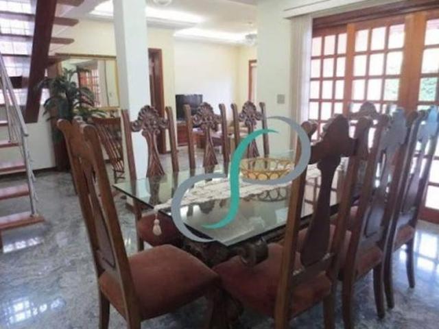 Casa com 4 dormitórios à venda, 376 m² por R$ 1.990.000,00 Condomínio Vista Alegre Sede Vinhed
