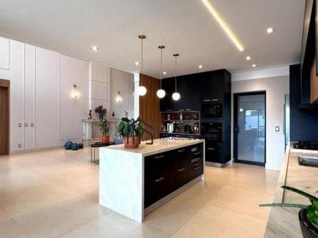 Casa com 4 dormitórios à venda, 370 m² por R$ 3.200.000,00 Residencial Tamboré Jaguariúna Jaguar