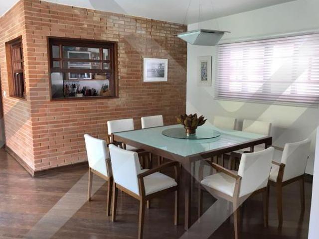 Casa com 4 dormitórios à venda, 370 m² por R$ 2.100.000,00 Aldeia da Serra Santana de Parnaíba/S