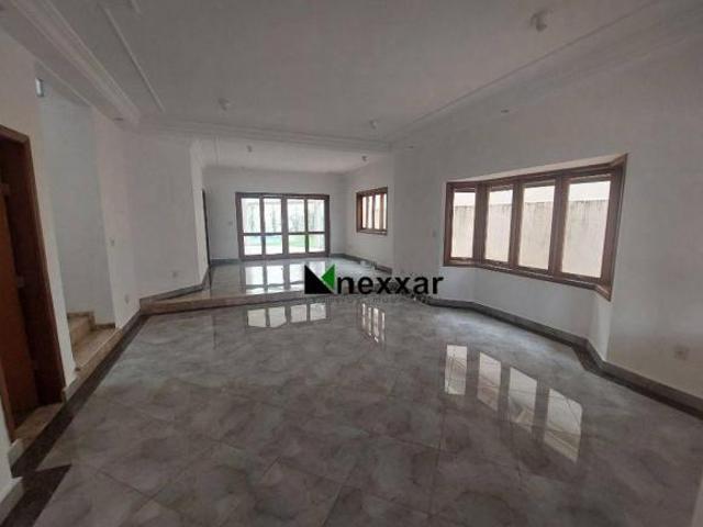 Casa com 4 dormitórios à venda, 373 m² por R$ 2.400.000,00 Loteamento Residencial Fazenda São José