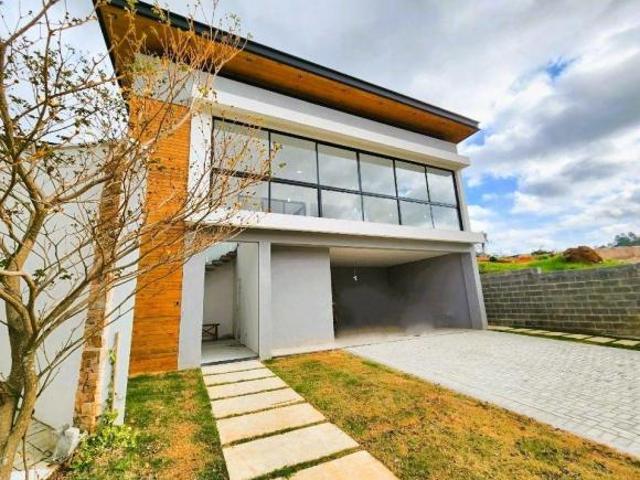 Casa com 4 dormitórios à venda, 385 m² por R$ 1.890.000,00 Portal do Aeroporto