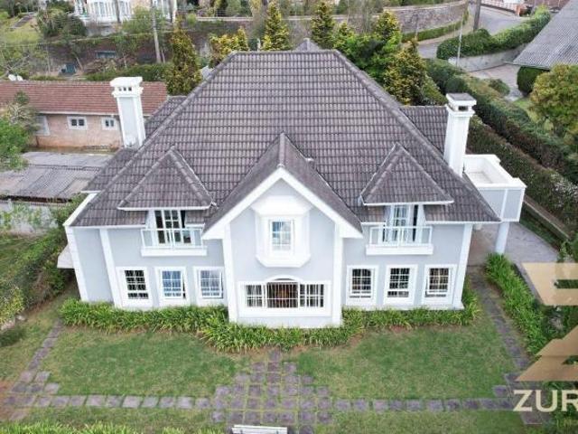 Casa com 4 dormitórios à venda, 387 m² por R$ 3.200.000,00 Capivari Campos do Jordão/SP