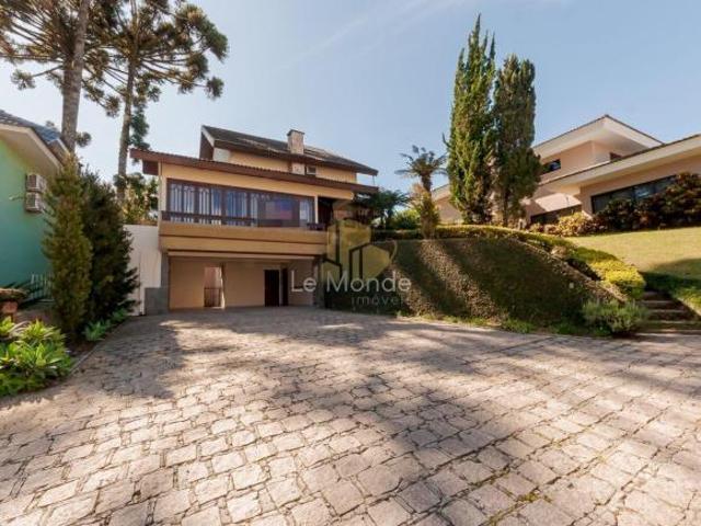 Casa com 4 dormitórios à venda, 380 m² por R$ 3.00