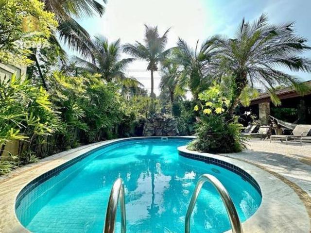 Casa com 4 dormitórios à venda, 380 m² por R$ 2.800.000,00 Jardim Acapulco Guarujá/SP