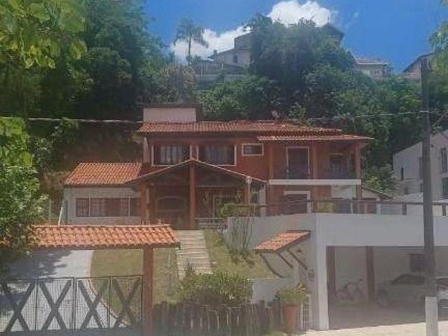 Casa com 4 dormitórios à venda, 380 m² por R$ 2.280.000,00 Condomínio Marambaia Vinhedo/SP