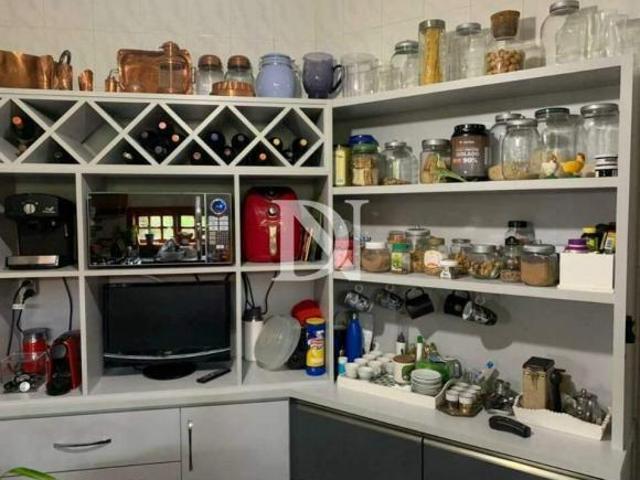 Casa com 4 dormitórios à venda, 395 m² por R$ 1.940.000,00 Condomínio Campos de Santo Antônio It