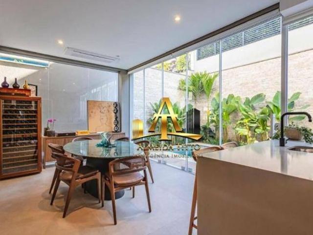 Casa com 4 dormitórios à venda, 390 m² por R$ 6.900.000 Residencial Onze Alphaville Santana de