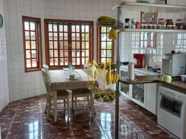 Casa com 4 dormitórios à venda, 404 m² por R$ 6.400.000,00 Residencial Melville Santana de Parna