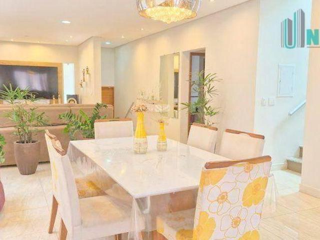 Casa com 4 dormitórios à venda, 400 m² por R$ 1.400.000,00 Piracangaguá Taubaté/SP