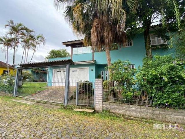 Casa com 4 dormitórios à venda, 400 m² por R$ 2.200.000,00 Centro Dois Irmãos/RS