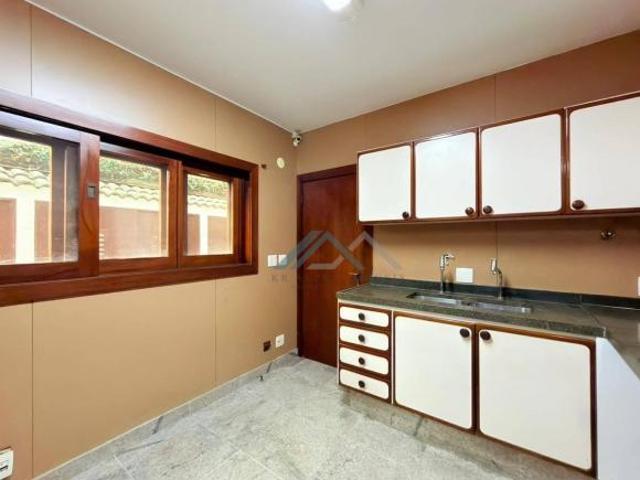 Casa com 4 dormitórios à venda, 400 m² por R$ 4.770.000,00 Alphaville Residencial 2 Barueri/SP