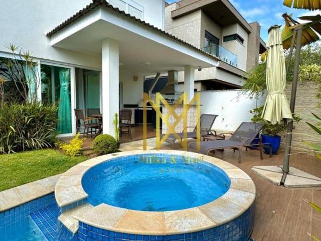Casa com 4 dormitórios à venda, 400 m² por R$ 5.250.000,00 Tamboré Santana de Parnaíba/SP