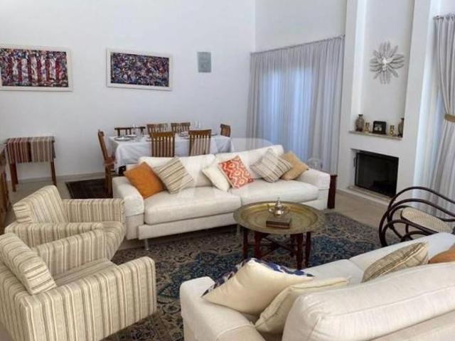 Casa com 4 dormitórios à venda, 415 m² por R$ 1.800.000,00 Condomínio Campos de Santo Antônio It
