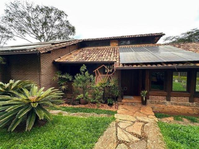 Casa com 4 dormitórios à venda, 426 m² por R$ 1.970.000,00 Vile de Montagne Nova Lima/MG