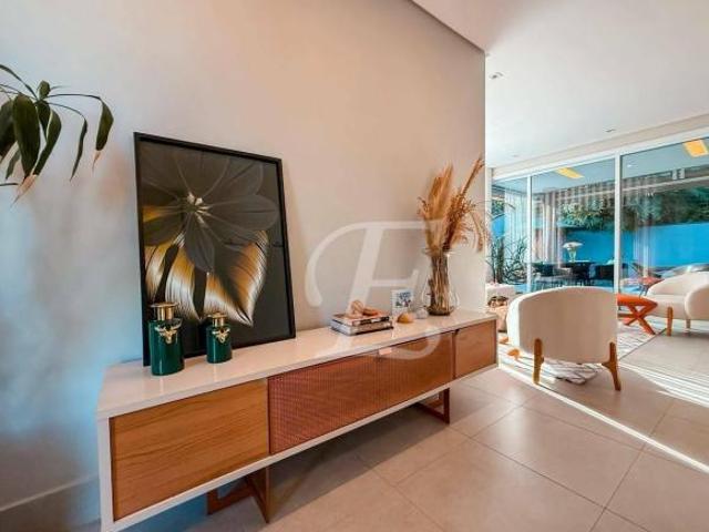 Casa com 4 dormitórios à venda, 426 m² por R$ 2.890.000,00 Granja Viana Jandira/SP