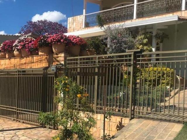 Casa com 4 dormitórios à venda, 440 m² por R$ 950.000,00 Esplanada Santa Luzia/MG