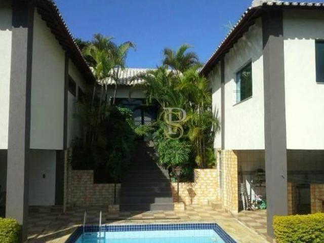 Casa com 4 dormitórios à venda, 440 m² Vila Santista Atibaia/SP