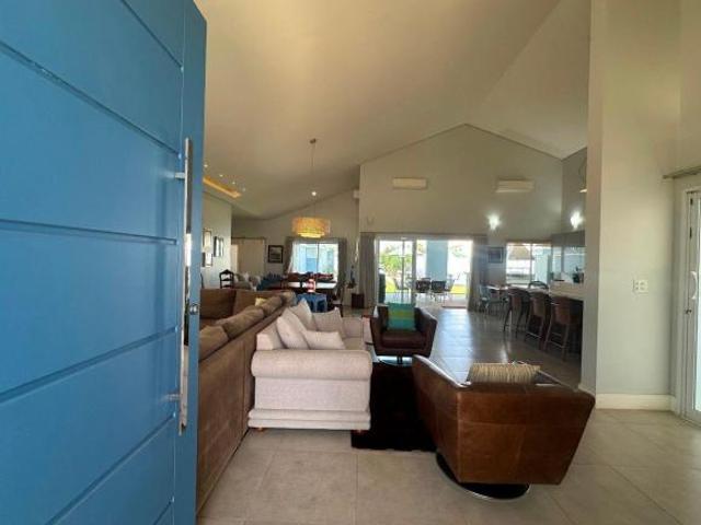 Casa com 4 dormitórios à venda, 450 m² por R$ 2.600.000,00 Condomínio Residencial Evidence Araço