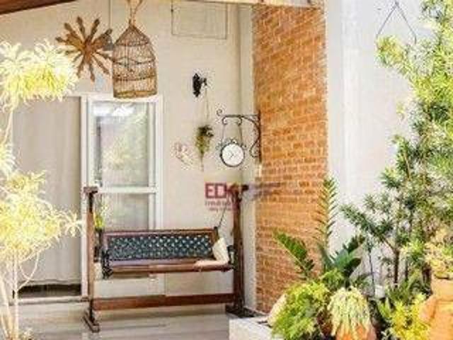 Casa com 4 dormitórios à venda, 450 m² por R$ 827.000,00 Jardim Ana Rosa Taubaté/SP