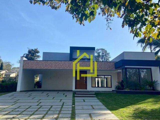 Casa com 4 dormitórios à venda, 453 m² por R$ 4.790.000,00 Condomínio Lago Azul Araçoiaba da Ser