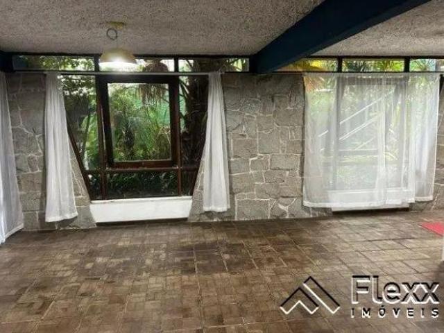 Casa com 4 dormitórios à venda, 473 m² por R$ 1.100.000,00 Jardim Botânico Curitiba/PR