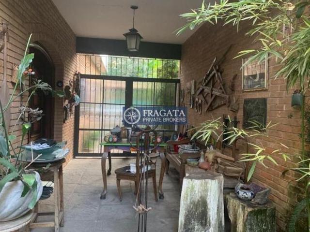 Casa com 4 dormitórios à venda, 500 m² Jardim Luzitânia São Paulo/SP