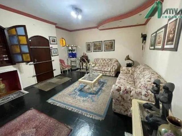 Casa com 4 dormitórios à venda, 511 m² por R$ 1.000.000,00 Fernão Dias Belo Horizonte/MG