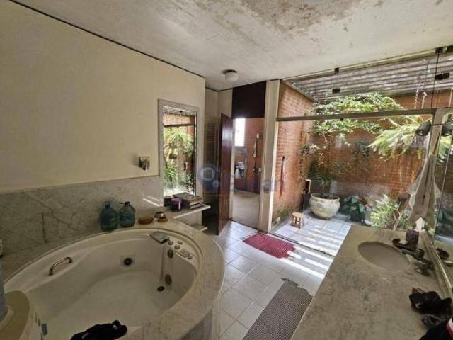 Casa com 4 dormitórios à venda, 550 m² por R$ 4.400.000,00 Jardim Guedala São Paulo/SP