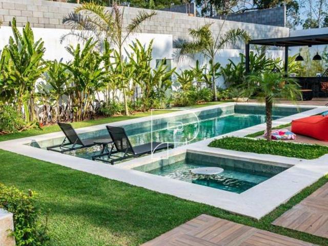 Casa com 4 dormitórios à venda, 560 m² por R$ 6.900.000,00 Vintage Cotia/SP
