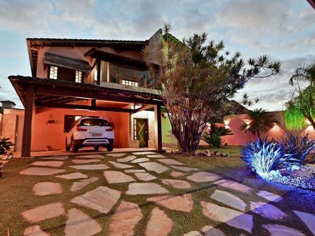 Casa com 4 dormitórios à venda, 589 m² por R$ 1.800.000,00 Setor de Habitações Individuais Sul B