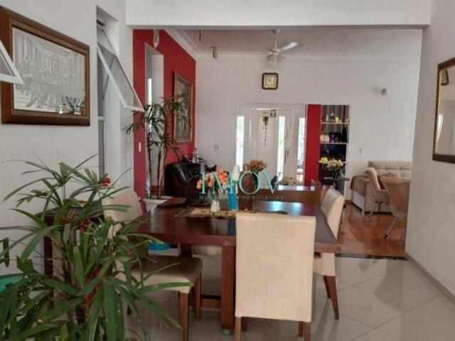 Casa com 4 dormitórios à venda, 650 m² por R$ 1.900.000,00 Vila Zezé Jacareí/SP