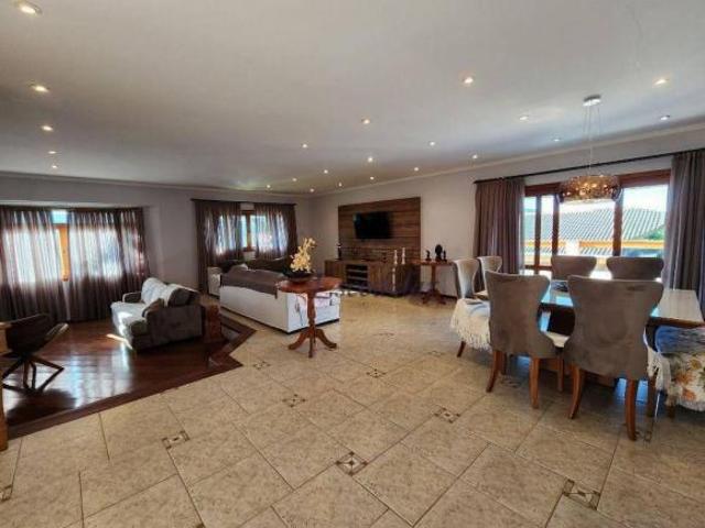 Casa com 4 dormitórios à venda, 700 m² por R$ 2.498.000,00 Serra da Cantareira Mairiporã/SP