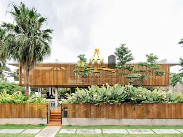 Casa com 4 dormitórios à Venda, 721 m² de Área Constr Alphaville 01 em Barueri/SP