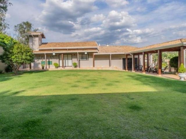Casa com 4 dormitórios à venda, 756 m² por R$ 6.900.000 Condomínio Estância Marambaia Vinhedo/SP